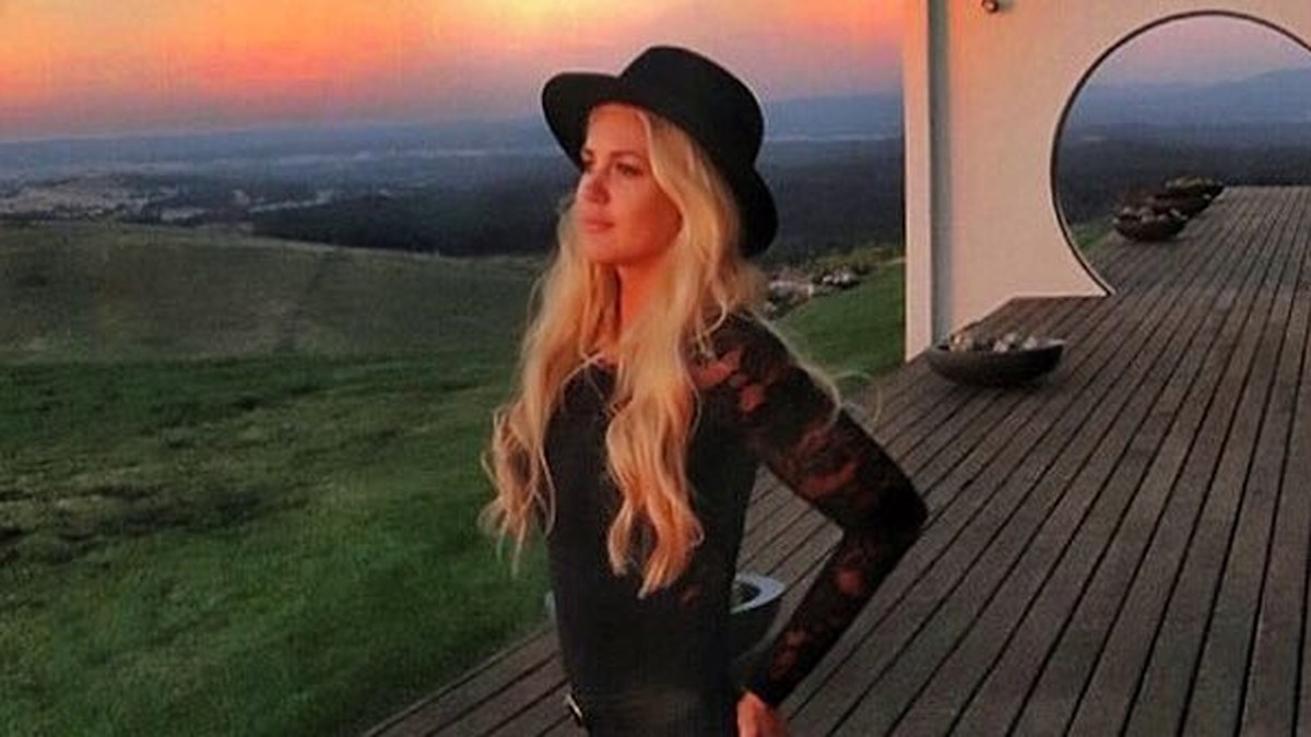 Ali Oetjen's solo Instagram post hints at breakup from Taite Radley ...