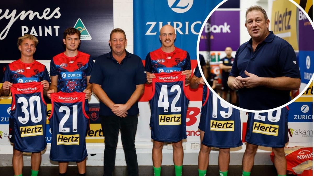 AFL news 2025: Melbourne great David Schwarz in car accident on live ...