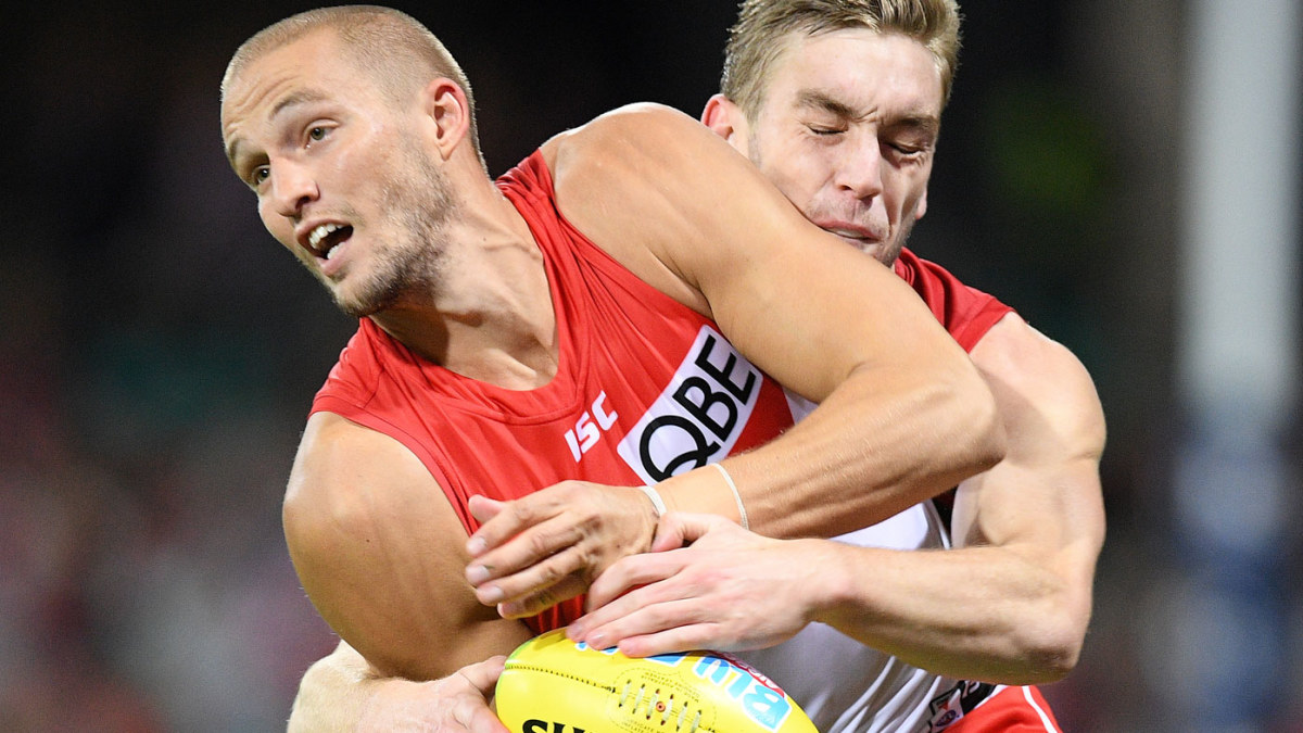 AFL news | Sydney Swans Sam Reid nailed by Matthew Lloyd