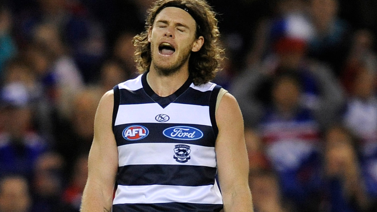AFL news: Cameron Mooney thought blunder had cost Geelong 2009 premiership