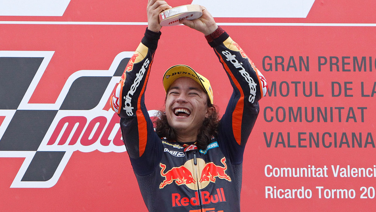 Can Oncu becomes youngest ever Moto3 winner at 15 years old, Valencia ...