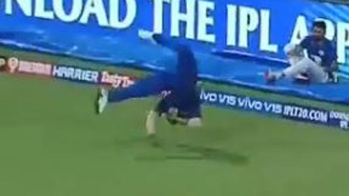 Kieron Pollard IPL catch video | Somersault grab stuns cricket