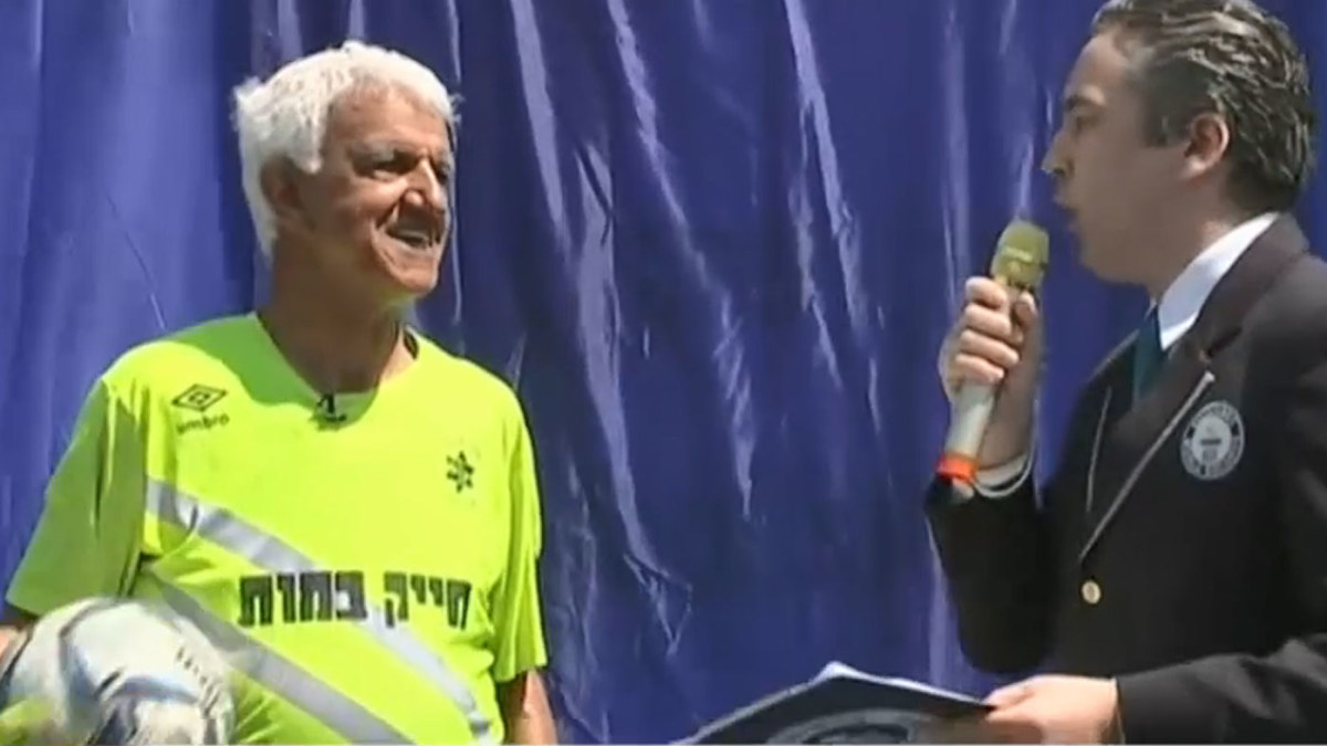 Israeli goalkeeper Isaak Hayik sets world record as oldest football player