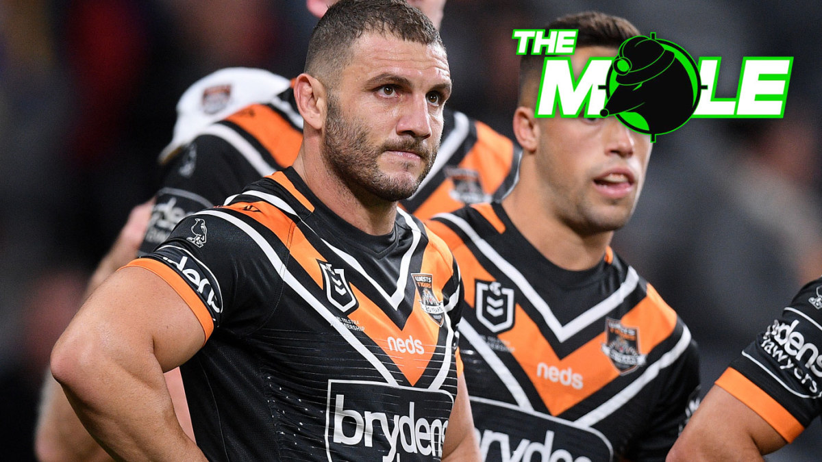 Robbie Farah 300th NRL game: Jason Taylor, Rod Reddy war of words