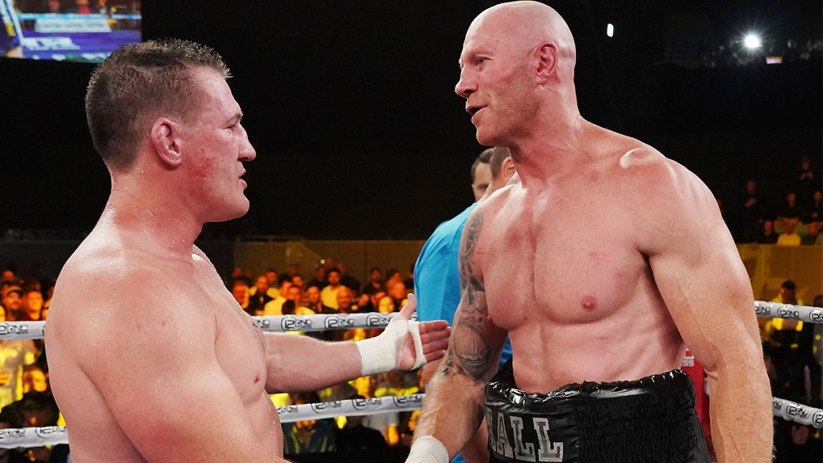 Boxing: Paul Gallen vs Barry Hall fight result ends in a draw after ...