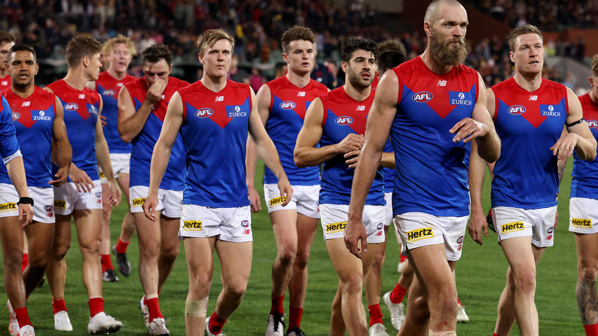 AFL news: Melbourne Demons players return negative COVID-19 test