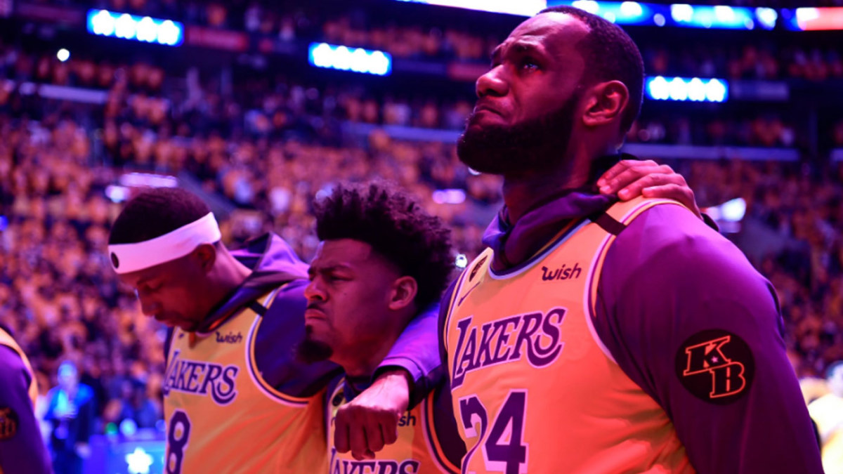 LeBron James fights back tears while delivering heartfelt tribute to ...