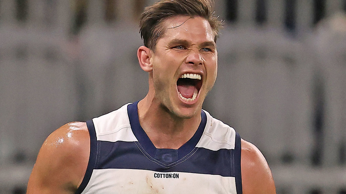 AFL: Tom Hawkins sends Geelong into third straight preliminary final ...