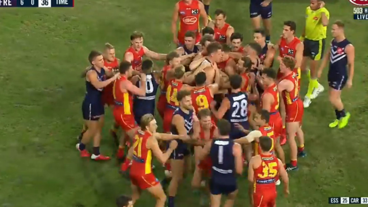AFL news: Melee spills over sidelines in Dockers, Suns clash