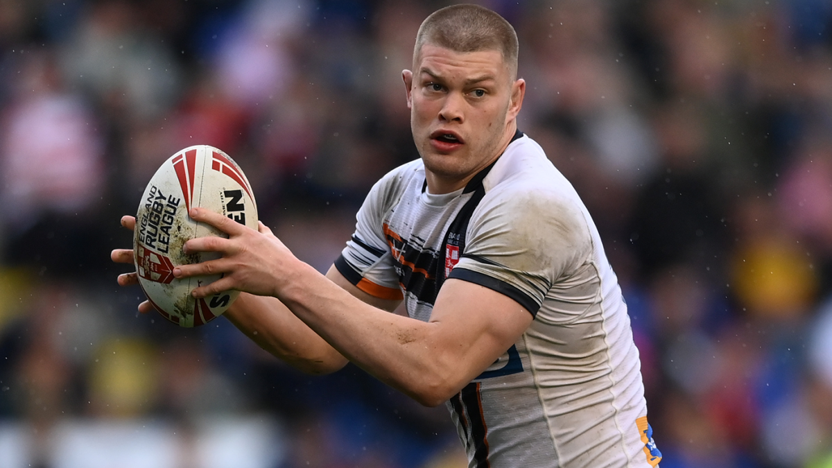 NRL news 2024 | Elliott Whitehead tips 'Isaah Yeo kind of role' from ...