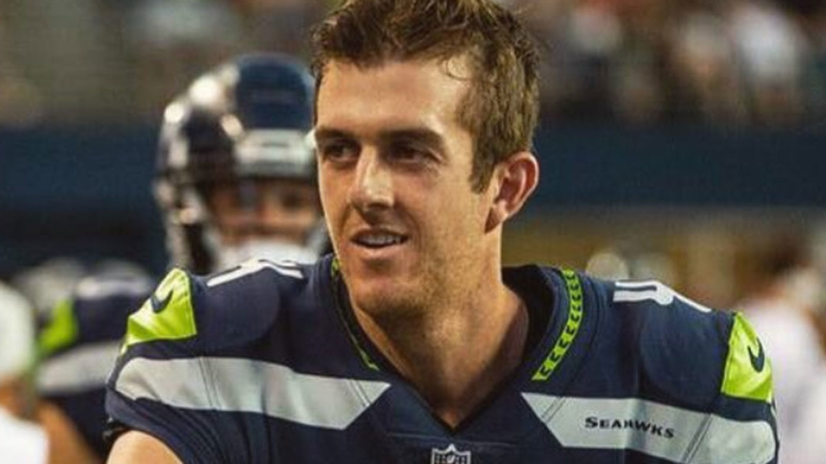 NFL: Michael Dickson stuns with 'ridiculous' punts on debut ...