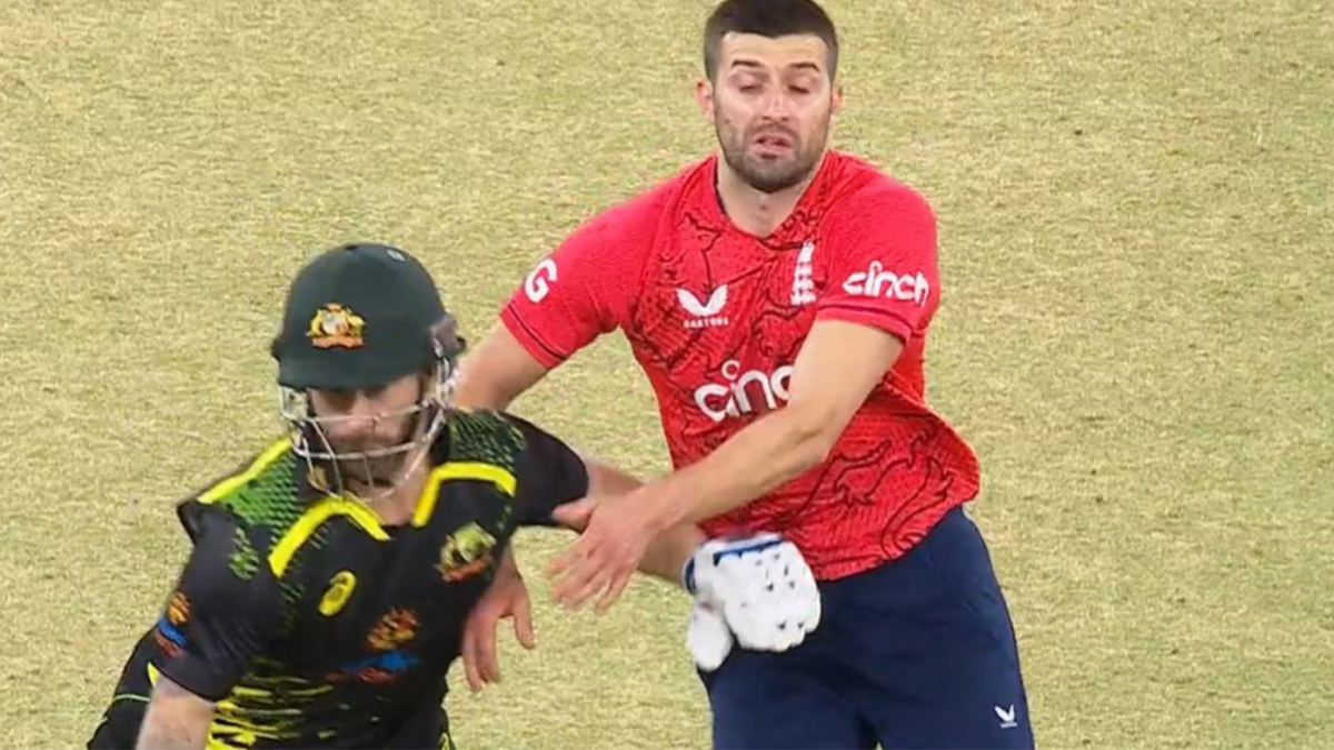 Cricket: Australia v England, first T20, Matthew Wade, Mark Wood ...