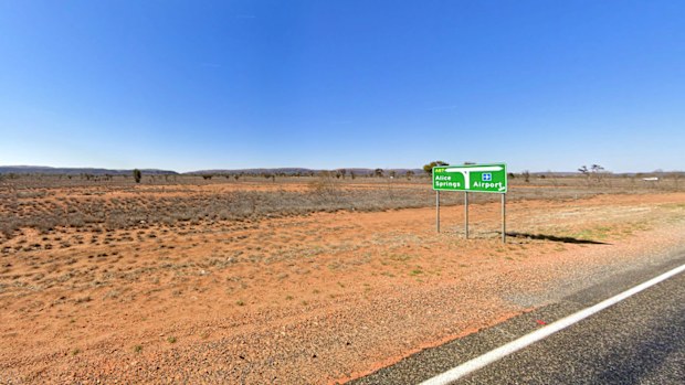 Quad bike rider dies in crash with motorbike on Finke Track near Alice ...