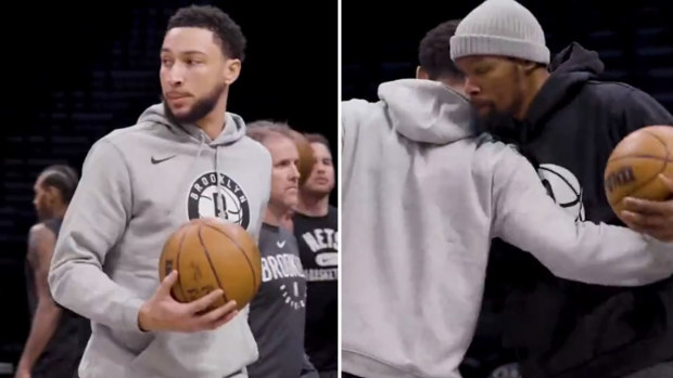 does simmons come back