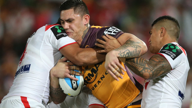 Former NRL player Daniel Vidot signs contract with WWE