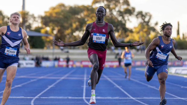 Australian Athletics Championships 2024: Gout Gout wins men's under-20 100m title in Adelaide