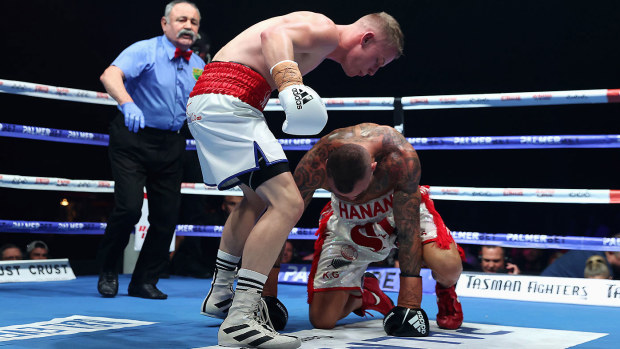Boxing news: Andrei Mikhailovich defeats Alex Hanan despite pre-fight punch