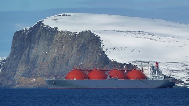 Arctic tanker reduces Europe to Asia passage time by 30pc