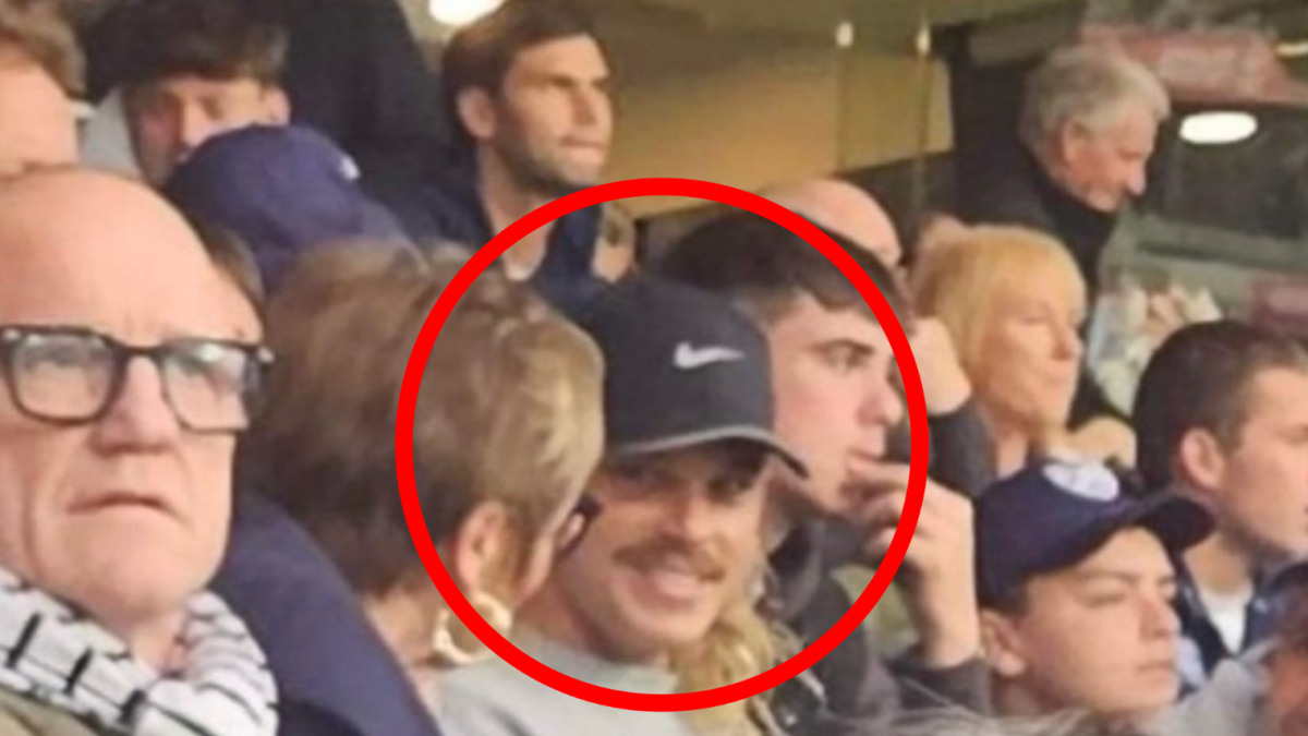 AFL News 2024: Bailey Smith photo sitting with Geelong Cats supporters ...