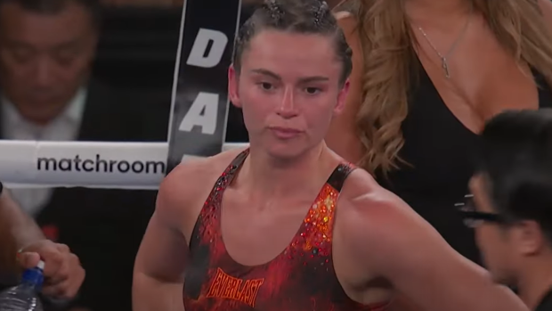 Boxing news 2025 | Skye Nicolson loses WBC featherweight title to Tiara ...