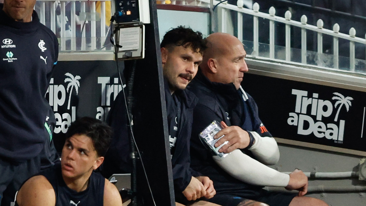 AFL News 2024: Carlton, Adam Cerra hamstring, soft tissue injuries ...