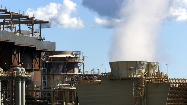 Abbott's 'cap and trade' carbon scheme kicks in as big emitters blow caps