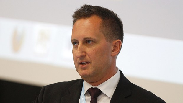 Aussie may fall below US60¢ in 'benign collapse', Deutsche's Adam ...