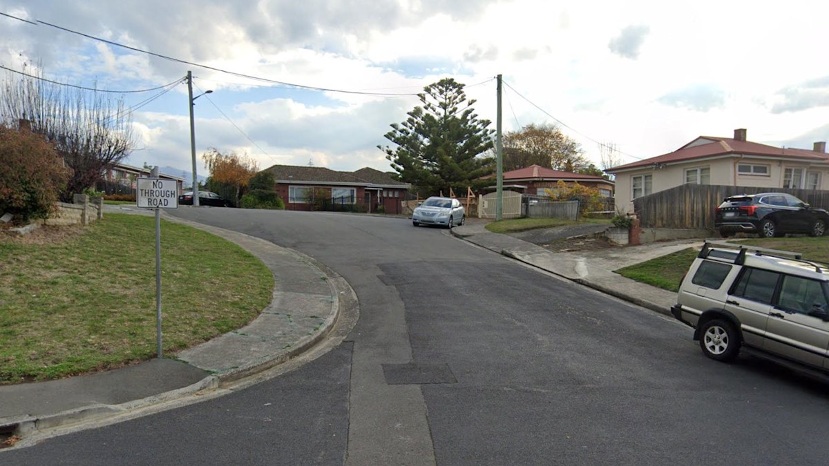 Woman found dead in home may have been there for weeks, police say ...