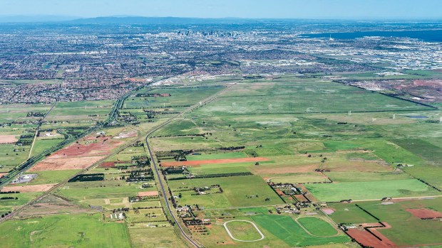 Mt Atkinson approved: New Melbourne suburb adds 5000 lots to Stockland ...