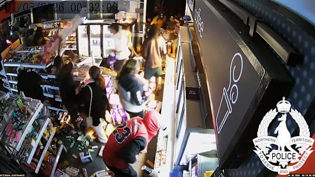 Riot footage shows chaos in Alice Springs shop as five arrested | Nine ...