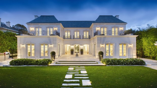 Smorgon family Toorak home sets Melbourne record