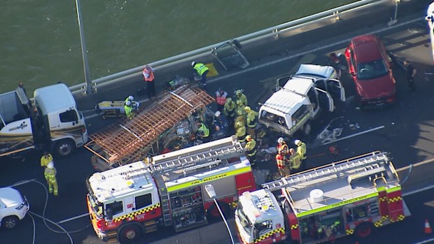 M1 crash: Multi-vehicle accident causes major delays | Nine.com.au