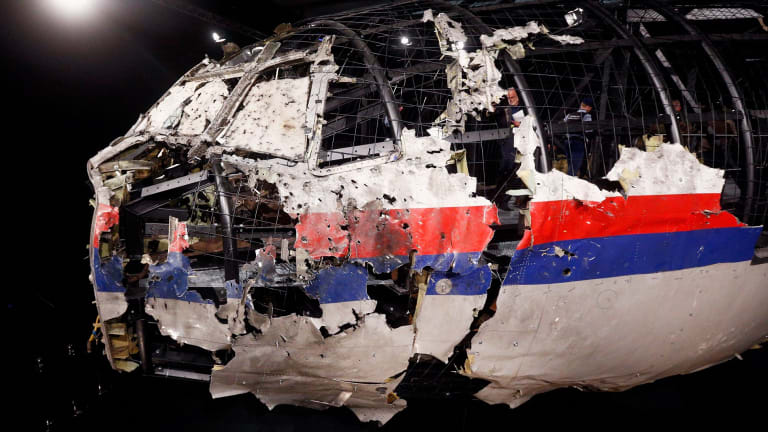 Malysian Airlines flight MH17 investigation pinpoints exactly where ...