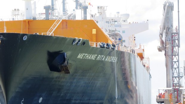 Shell's QGC to sell gas to Orica, Engie as it trims LNG exports