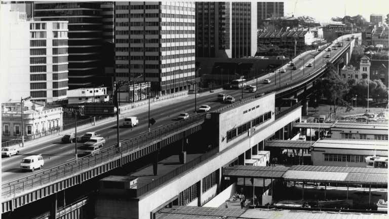 60 years on: the Cahill Expressway, a 'striking symbol of Sydney's ...