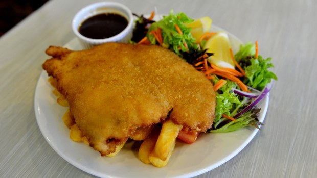 Woolworths pubs deliver cheaper schnitzel as Clipp accelerates