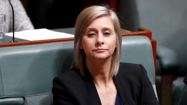 Citizenship crisis: Government won't hesitate to refer Susan Lamb to ...