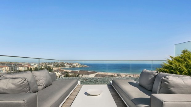 Allen Linz selling a Pacific Bondi Beach penthouse