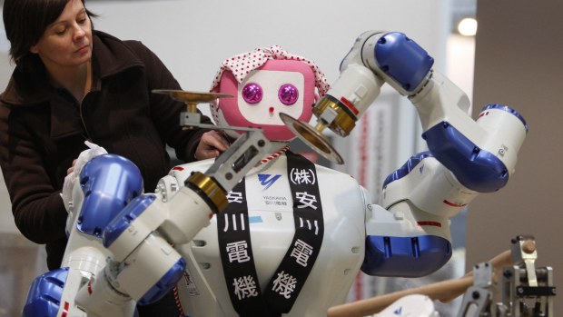 Japanese robot-maker Fanuc exploits the robotics boom and big demand ...