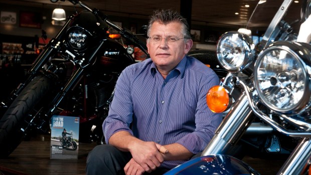 MotorCycle Holdings revs past car floats