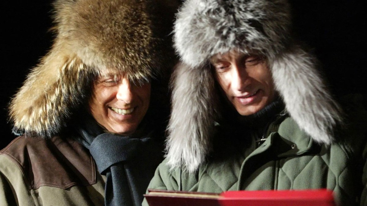 Vladimir Putin cut out deer's heart on hunting trip with Italy's former ...