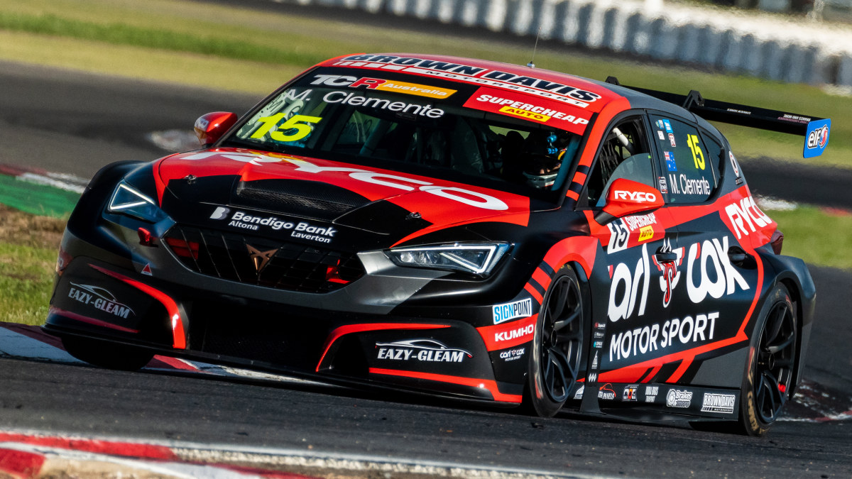 SpeedSeries news | Michael Clemente vaults into TCR title contention ...