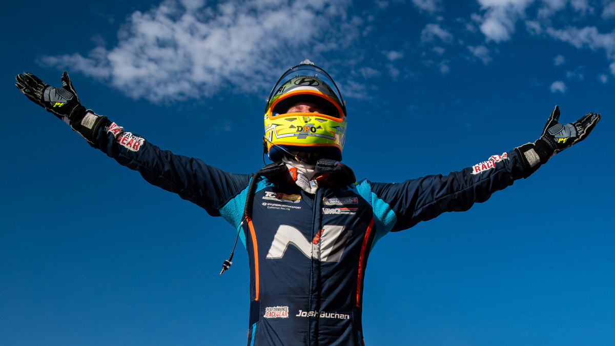 SpeedSeries news | Josh Buchan wins TCR Australia Series for Hyundai