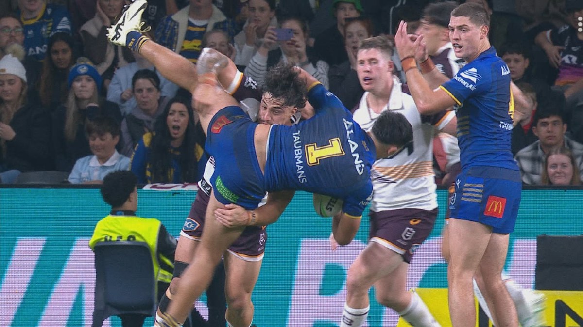 NRL news 2024 | Kotoni Staggs dangerous throw, on report; Broncos vs ...