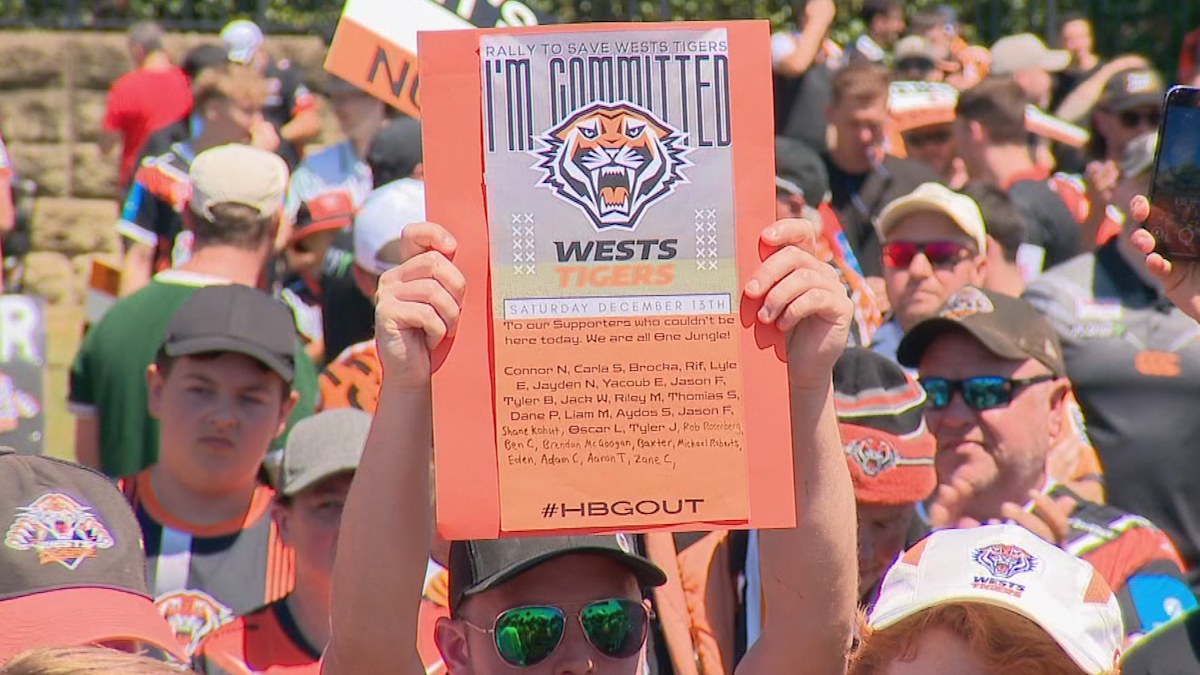 NRL news 2025 | Wests Tigers fans protest; Inner West mayor Darcy Byrne ...