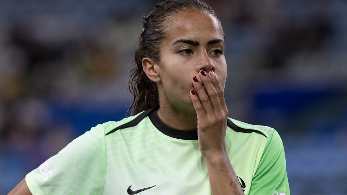 Mary Fowler: Racism incident leaves former Socceroos captain Craig ...