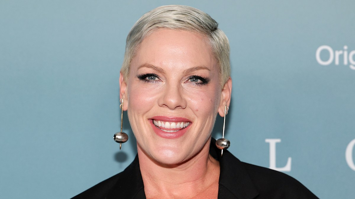 Pink opens up about moving to NYC for daughter Willow's Broadway dreams ...