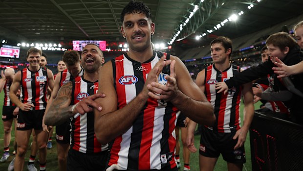 AFL news 2025 | Ross Lyon Footy Classified appearance; St Kilda player unrest; Nasiah Wanganeen ...