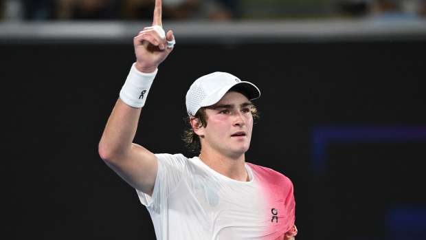 Australian Open 2025: Exclusive, Yonex Stringing Team reveal secret ...