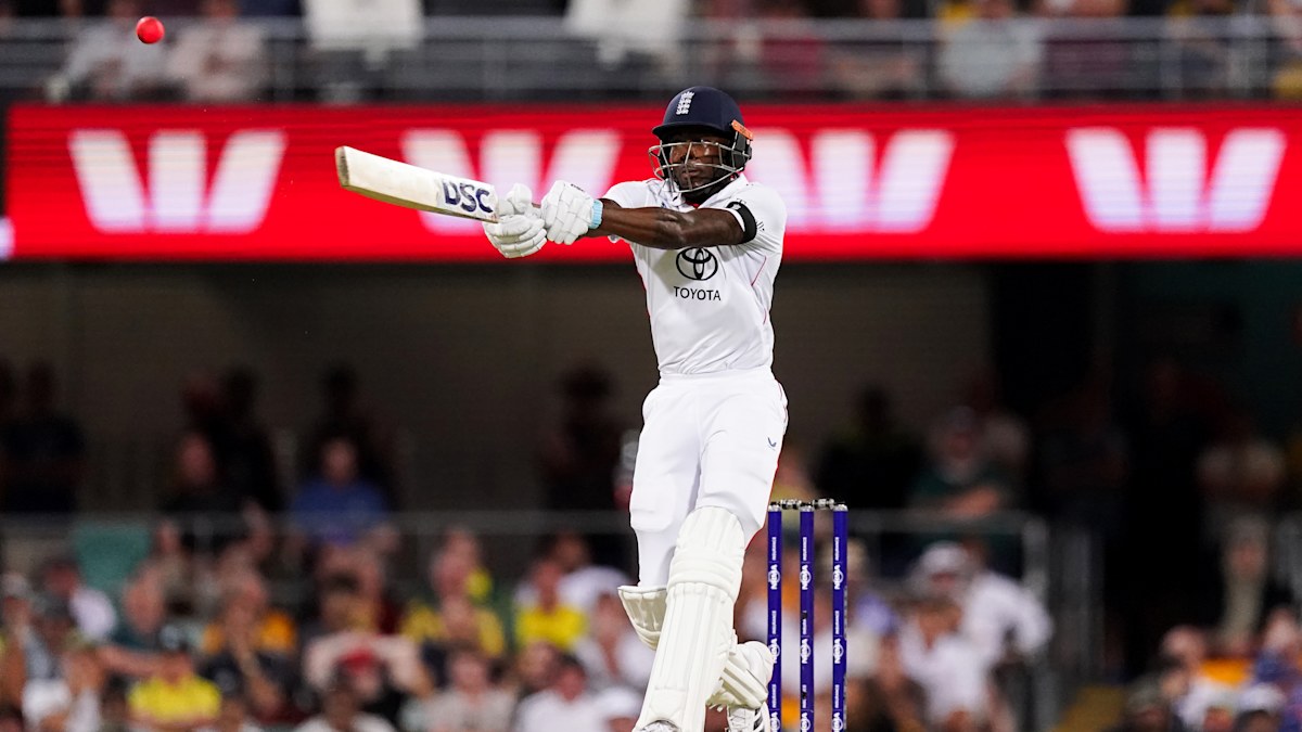 The Ashes 2025 LIVE cricket scores: Australia vs England 2nd Test; Day ...